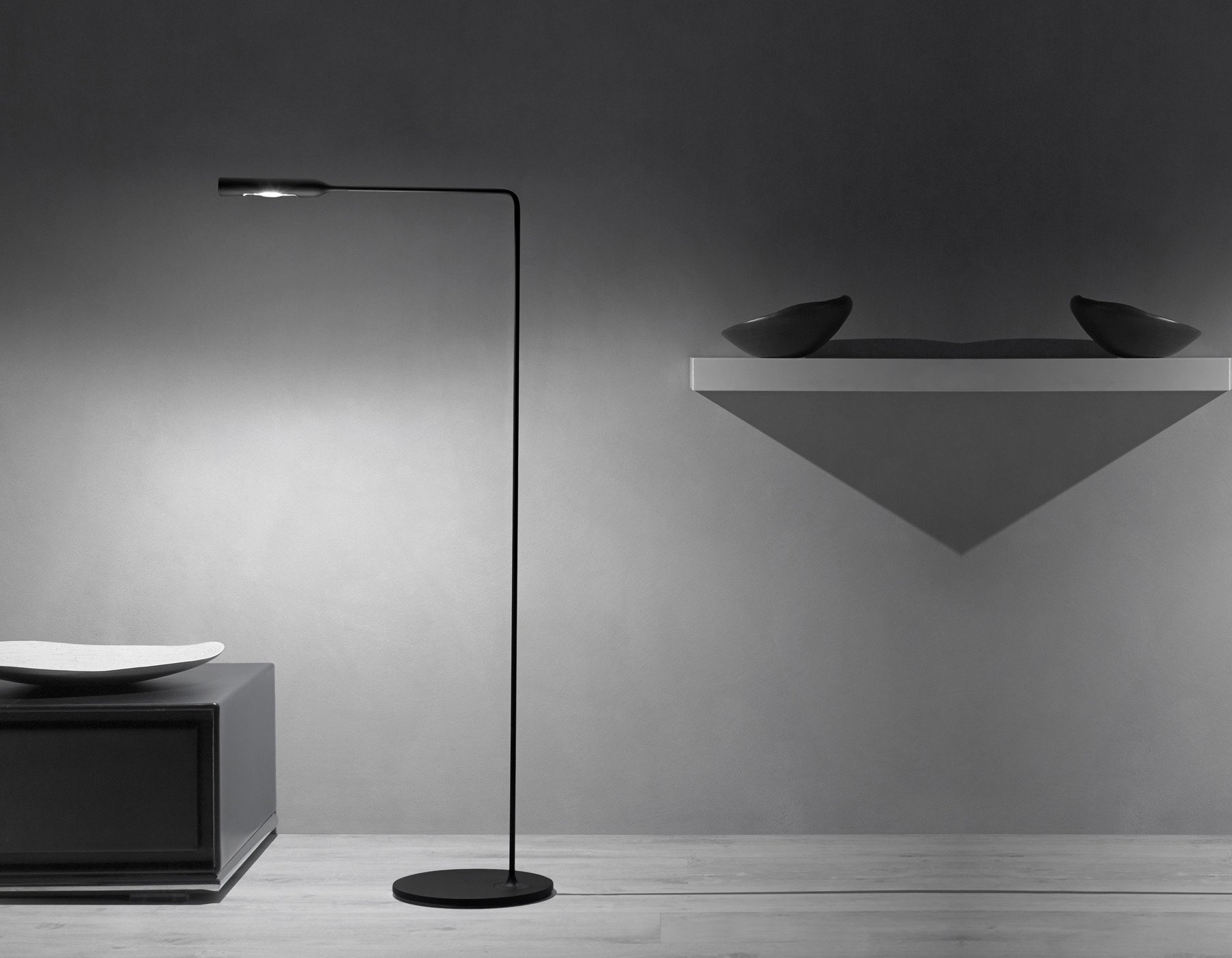 Flo Lounge – Lampadaire LED Lumina design italien